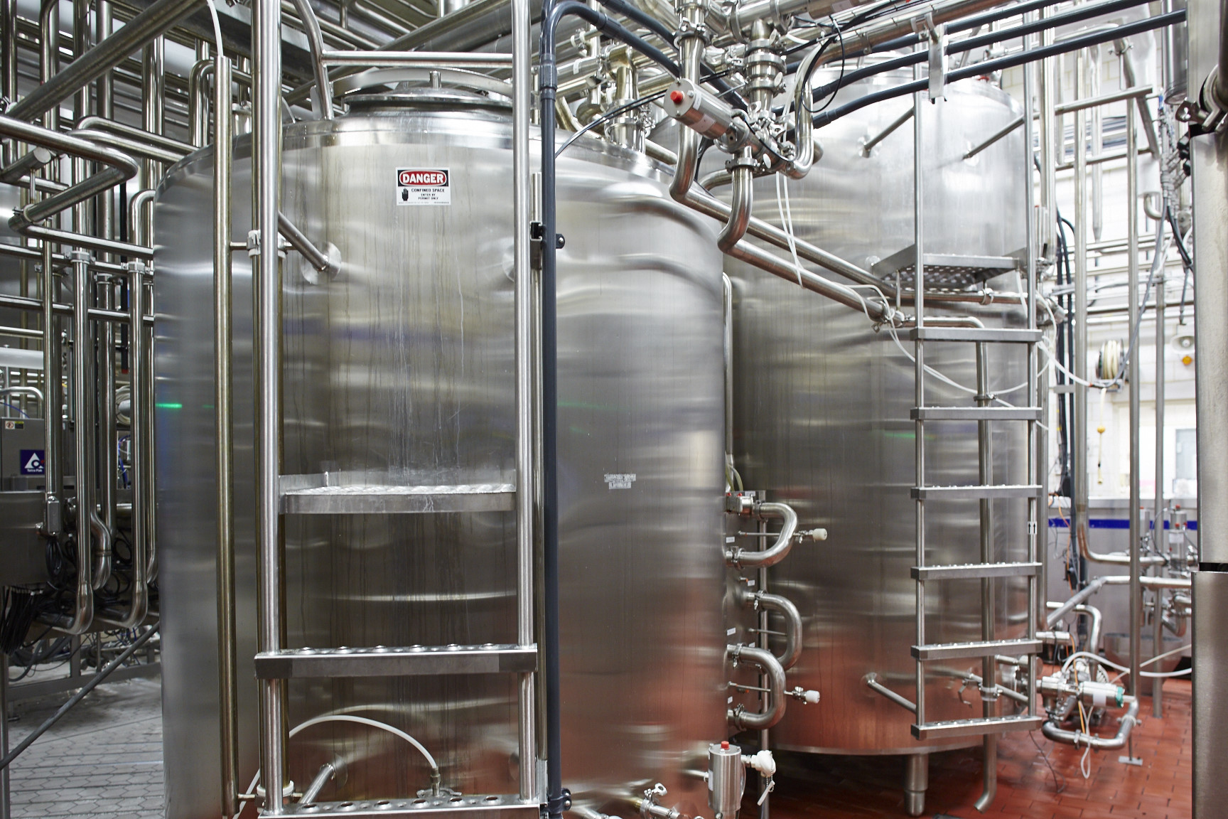 Tanks in Pharmaceutical and Biotechnology Industries